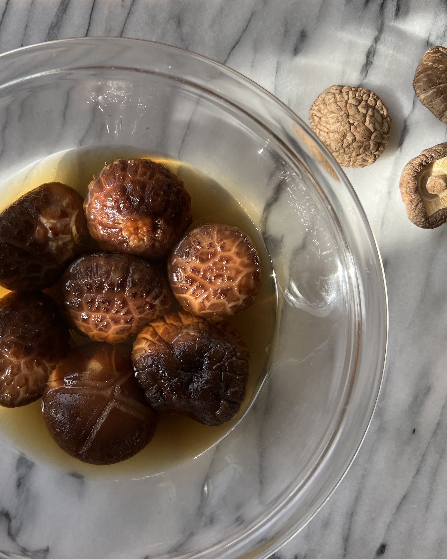 Dried Shiitake Guide: How to Buy, Soak and Prep the Mushrooms - Viet ...