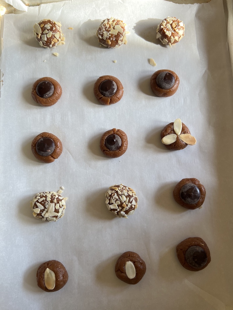 Flourless Almond Butter Cookies, an Easy Fancy Marvel - Viet World Kitchen