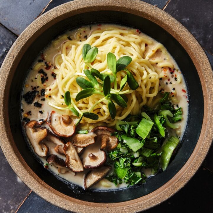 A Shortcut to Buzzy Burmese Tea Leaf Salad (Laphet Thoke) - Viet World ...