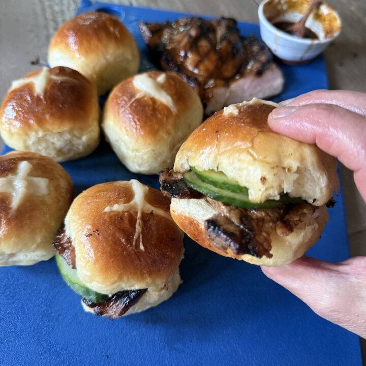 Chris's Asian Bakery-style Hot Rolls - Viet World Kitchen